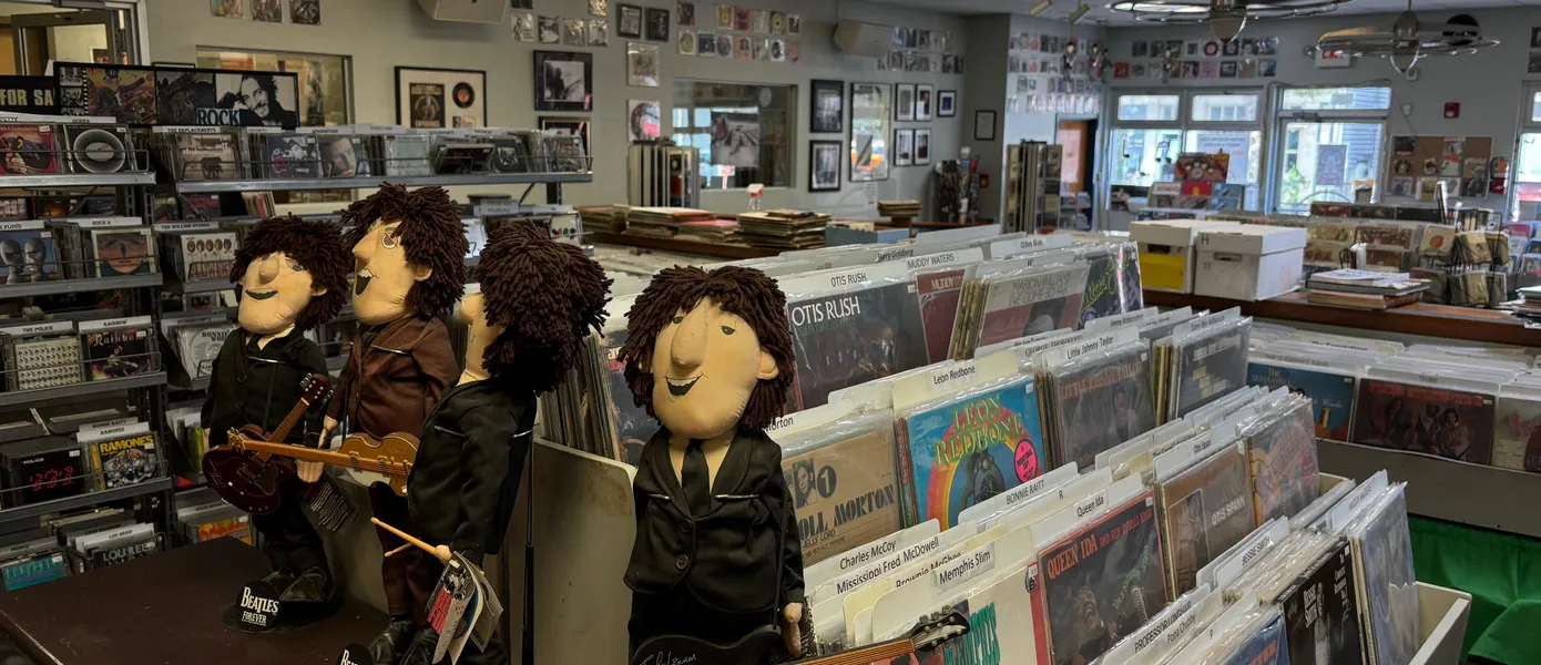 Home | The Record Collector online music store for vinyl records, cds ...