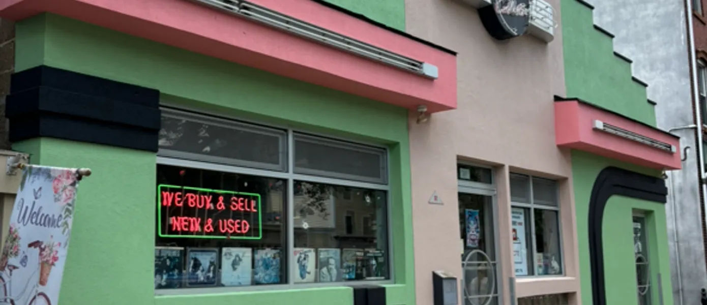 Home | The Record Collector online music store for vinyl records, cds ...